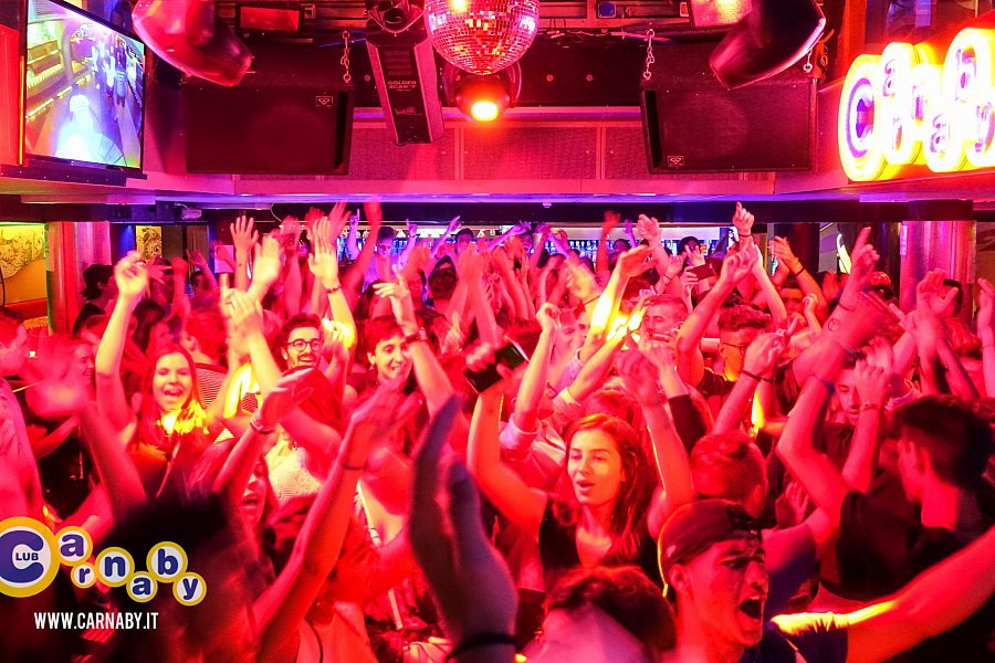 Rimini - Clubs, Bars & Vergünstigungen
